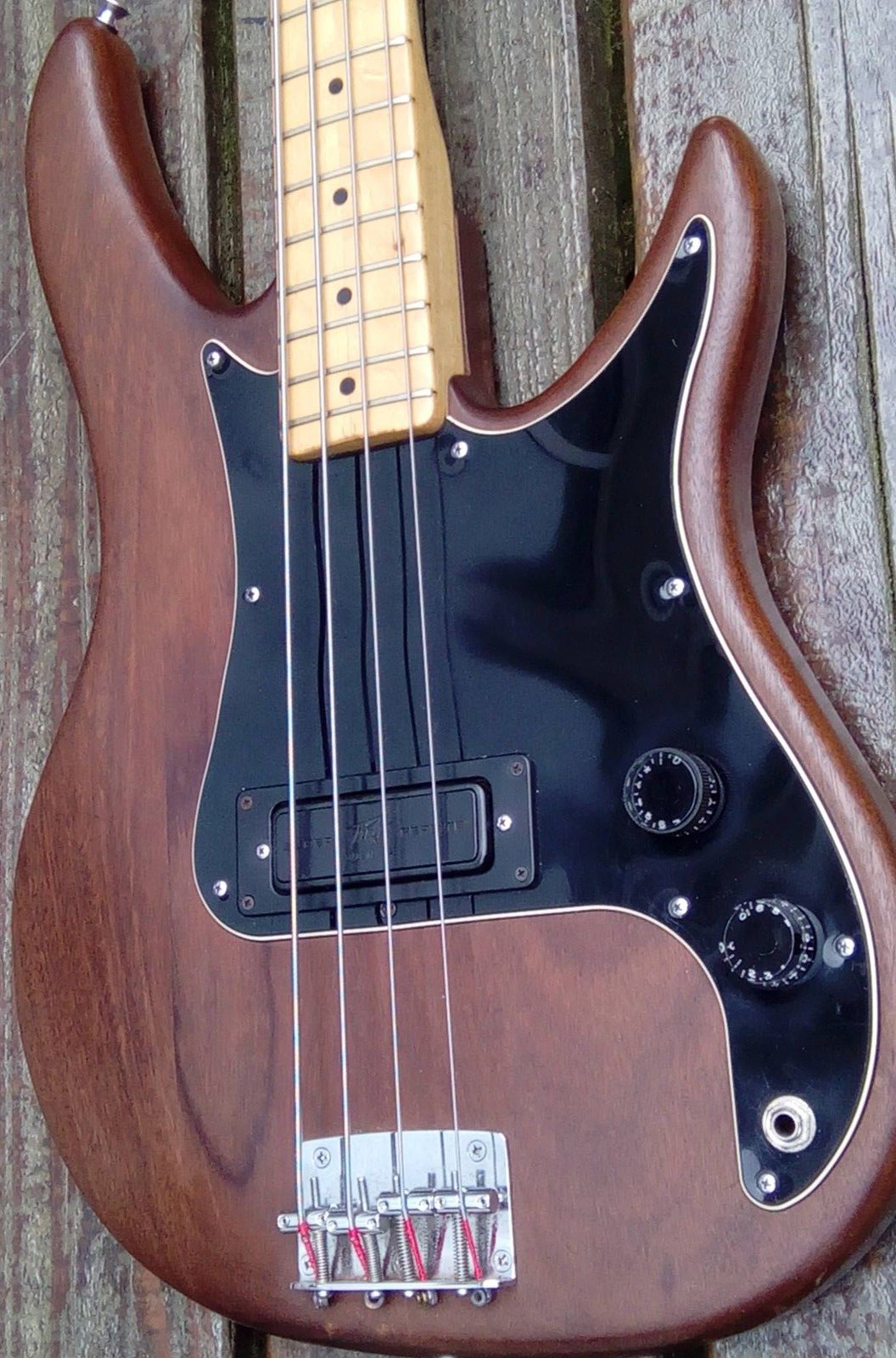 Peavey Basses Pickguard Planet